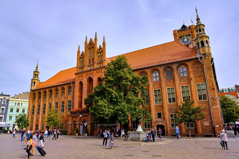Toruń - Poland Travel (EN)