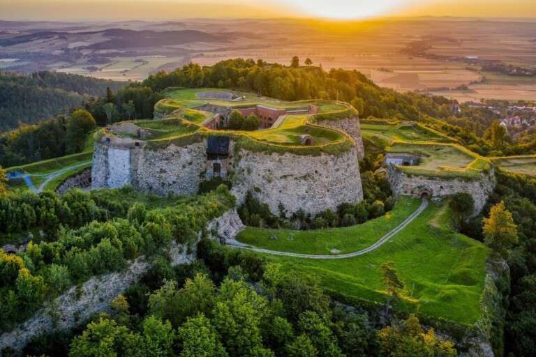 GOLDEN CERTIFICATE – Srebrna Góra Fortress - Poland Travel (EN)